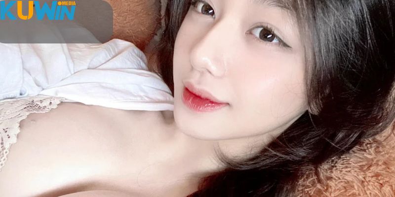 Tác Giả Trần Hà Linh - Cố Vấn Xinh Đẹp, Tài Hoa Của Kuwin